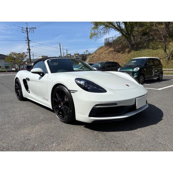 〈支払総額 表示車両EEE〉GTS 4.0 PDK/ポルシェ/718ボクスター/スポーツクロノ 本革 ナビ ETCR.3(2021)年/16,024km◆装備パワーステアリング/パワーウインドウ/ナビ/ETC/エアコン/ABS/エアバッグ/...