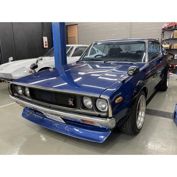 〈支払総額 表示車両EEE〉2000 GT/日産/スカイライン/【ケンメリ】 5速MT 16インチAWS.47(1972)年/98,810km◆装備◆外装◆内装◆車歴携帯版、スマホ版では全情報を見る事ができません。PC版でご確認頂ますよう、...