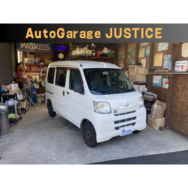 〈支払総額 表示車両AAA〉デラックス ハイルーフ/ダイハツ/ハイゼットカーゴ/4本新品タイヤ・車検2年整備付H.29(2017)年/132,450km/別途有料保証あり◆装備パワーステアリング/パワーウインドウ/ナビ/エアコン/ABS/エ...