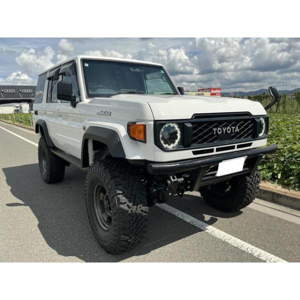 〈支払総額 表示車両DDD〉2.8 AX ディーゼル 4WD/トヨタ/ランドクルーザー70/新車リフトアップ!ビルシュタイン!R.6(2024)年/992km◆装備◆外装◆内装◆車歴携帯版、スマホ版では全情報を見る事ができません。PC版でご...