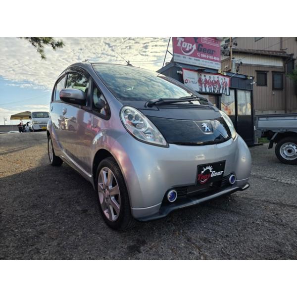 〈支払総額 表示車両AAA〉三菱/i-MiEV/ベースモデルH.22(2010)年/105,000km/保証付き◆装備パワーステアリング/パワーウインドウ/エアコン/ABS/エアバッグ/集中ドアロック/キーレス/CD/スマートキー◆外装純正...