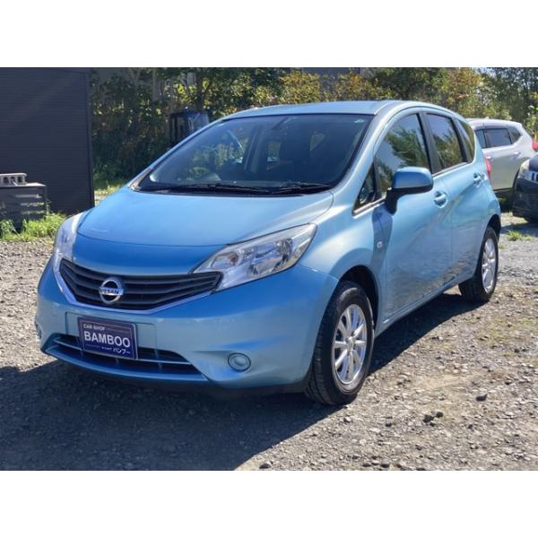 〈支払総額 表示車両AAA〉1.2 X FOUR 4WD/日産/ノート/スマートキーナビテレビバックモニターH.25(2013)年/82,000km/保証付き◆装備パワーステアリング/パワーウインドウ/ナビ/ETC/エアコン/テレビ(地デジ...