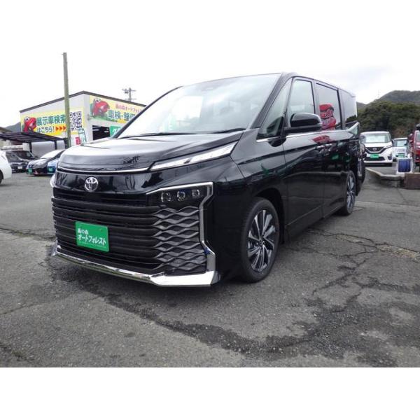 〈支払総額 表示車両DDD〉1.8 ハイブリッド S-Z/トヨタ/ヴォクシー/純正メモリーナビ 地デジフルセグTVR.8(2026)年/未使用車6km/保証付き◆装備パワーステアリング/パワーウインドウ/ナビ/エアコン/テレビ(地デジ)/A...