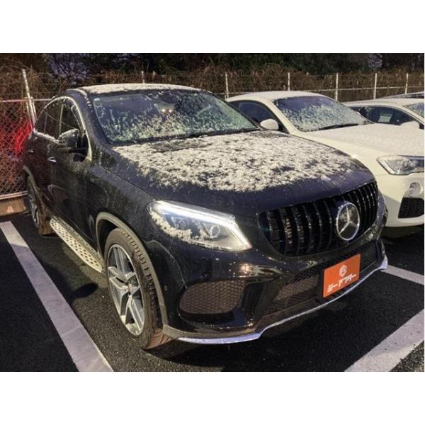 〈支払総額 表示車両CCC〉350d 4マチックスポーツ 4WD/メルセデス・ベンツ/GLE/禁煙車 アンビエントライト 黒革シートH.28(2016)年/82,000km◆装備パワーステアリング/パワーウインドウ/ナビ/ETC/エアコン/...