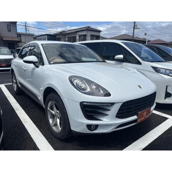 〈支払総額 表示車両CCC〉PDK 4WD/ポルシェ/マカン/禁煙車 ベージュ内装H.27(2015)年/80,000km◆装備パワーステアリング/パワーウインドウ/ナビ/ETC/エアコン/テレビ(地デジ)/ABS/4エアバッグ/横滑り防止...