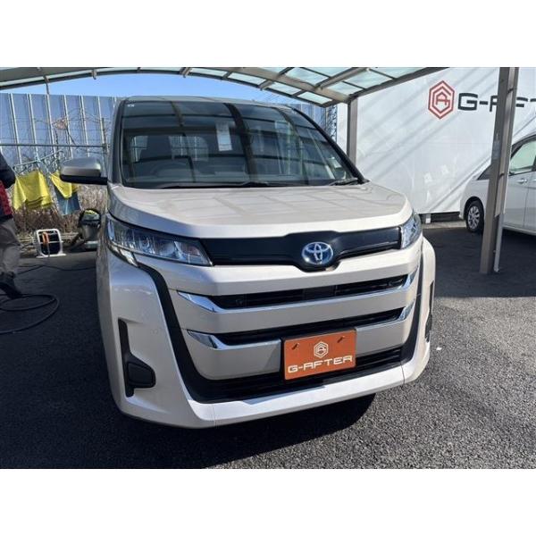 〈支払総額 表示車両CCC〉1.8 ハイブリッド X/トヨタ/ノア/禁煙車 純正ナビ バックカメラR.4(2022)年/66,000km◆装備パワーステアリング/パワーウインドウ/ナビ/ETC/エアコン/ABS/2エアバッグ/DVDビデオ/...
