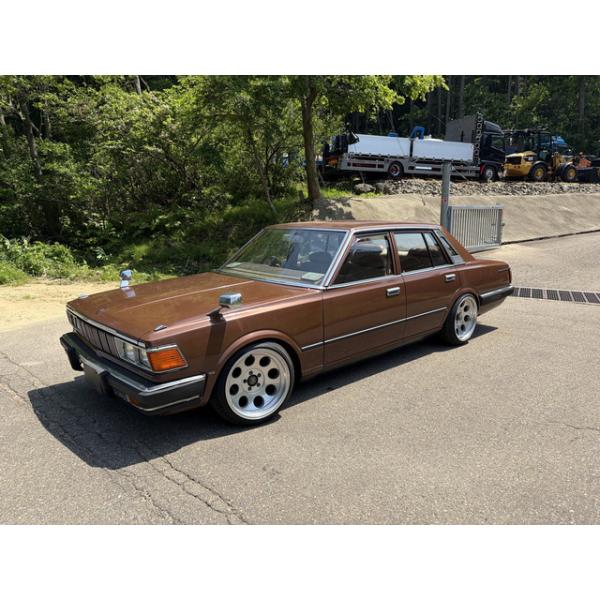 〈支払総額 表示車両CCC〉日産/セドリック/200EGL ベンチコラムS.55(1980)年/48,350km◆装備パワーステアリング/パワーウインドウ/エアコン◆外装純正 アルミ◆内装◆車歴携帯版、スマホ版では全情報を見る事ができません...