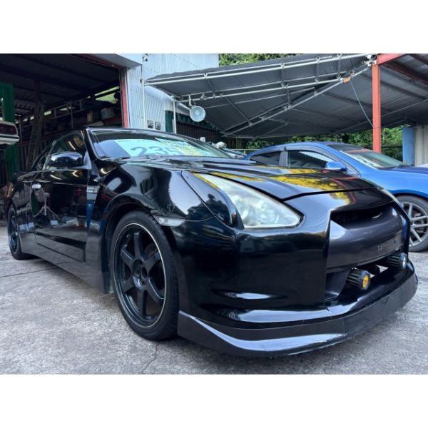 〈支払総額 表示車両CCC〉3.5 350GT/日産/スカイラインクーペ/MOMOステアリングH.15(2003)年/83,300km◆装備パワーステアリング/パワーウインドウ/ETC/ダブルエアコン/エアバッグ◆外装◆内装◆車歴携帯版、ス...