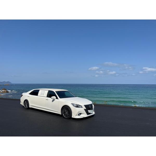 〈支払総額 表示車両CCC〉2.5/トヨタ/クラウンアスリート/リムジン仕様H.27(2015)年/16,700km◆装備パワーステアリング/パワーウインドウ/ETC/エアコン/ABS/エアバッグ/横滑り防止装置/集中ドアロック/キーレス/...