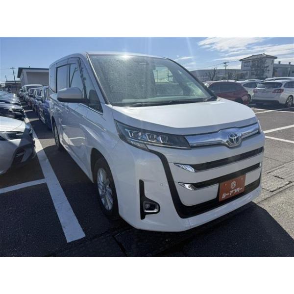 〈支払総額 表示車両CCC〉1.8 ハイブリッド Z E-Four 4WD/トヨタ/ノア/禁煙車 メーカーオプション10.5インチR.4(2022)年/75,000km◆装備パワーステアリング/パワーウインドウ/ETC/ダブルエアコン/テレ...