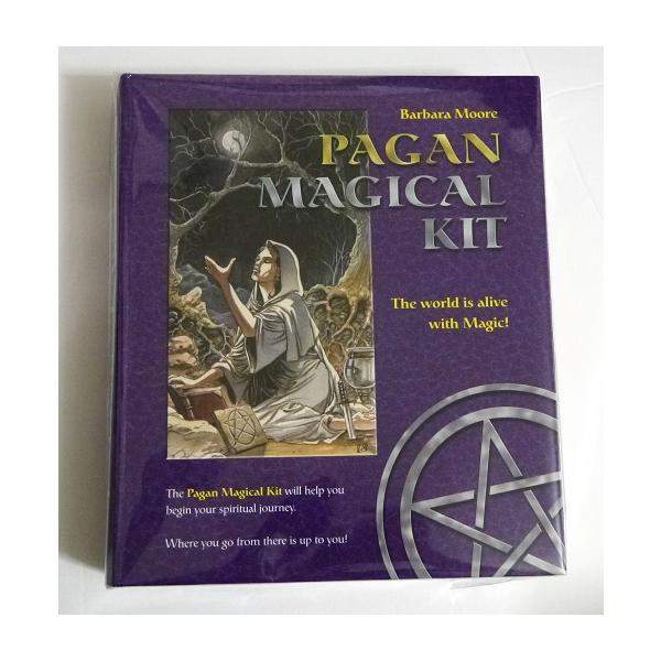 『ペイガンマジカルキット PAGAN MAGICAL KIT』・ペイガニズムは自然崇拝の1つで、大変魅力のある　スピリチュアルな思想です。・内容：ペイガンタロット、キャンドル、お香、　クリスタル、アルタークロス（祭壇の掛け布）、　日本語版解...
