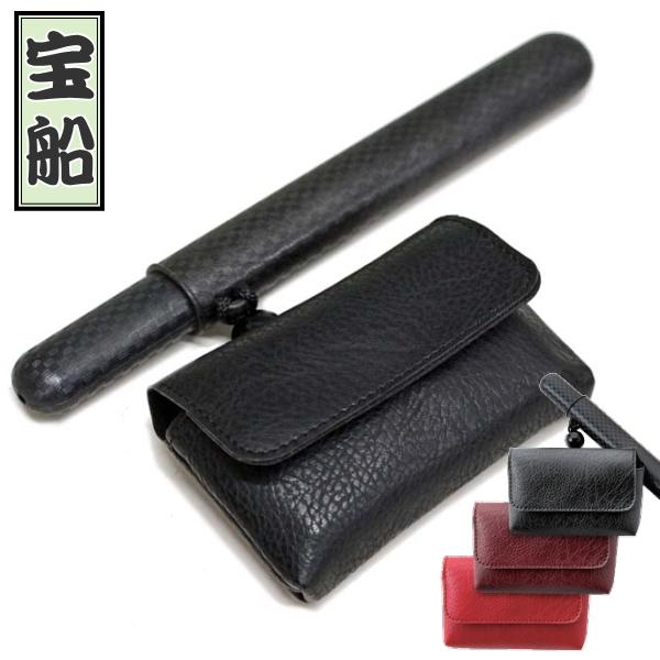 腰差し 宝船 小煙管（きせる）と 刻みたばこ を入れる 携帯用 収納ケース です。煙管入れの部分を 着物の帯 に差して、持ち運べるように作られたのがその名の由来。「叺（かます）」とも呼びます。和装 はもちろん、洋服でも 粋 ですね。煙草入れ...