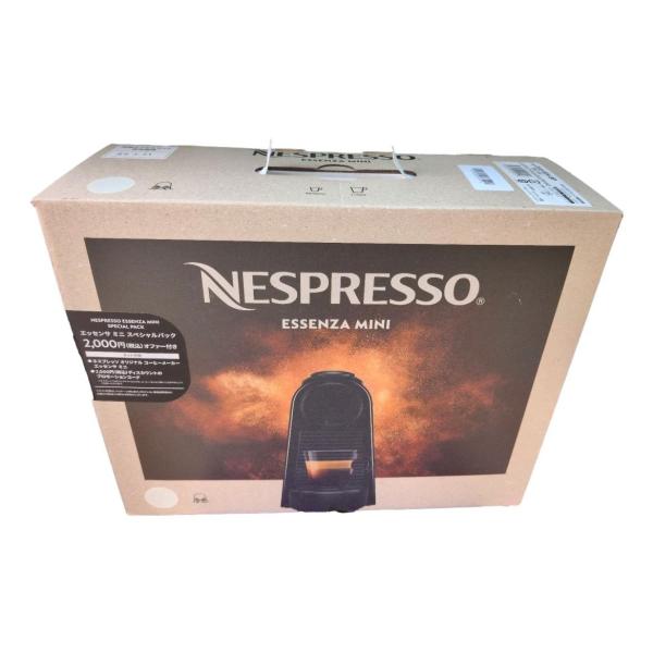 賞味期限2026年3月31日概要：限られたスペースでも設置しやすいカプセル式コーヒーメーカー。最大19気圧の抽出で、芳醇なアロマと深い味わいを実現します。特徴：高圧抽出（最大19気圧）対応／水タンク容量約0.6 L／本体質量約2.3kgと軽...