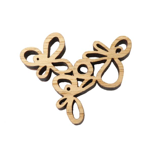 木のナチュラルな質感を活かしつつ、 かたち・もよう・テイストはさまざま。 コレクション心をくすぐるブローチです。素材【material】 クルミ材、柿渋、蜜蝋【clasp】 真鍮／ニッケルフリーサイズ：（約）45mm×35mm日本製はじまり...