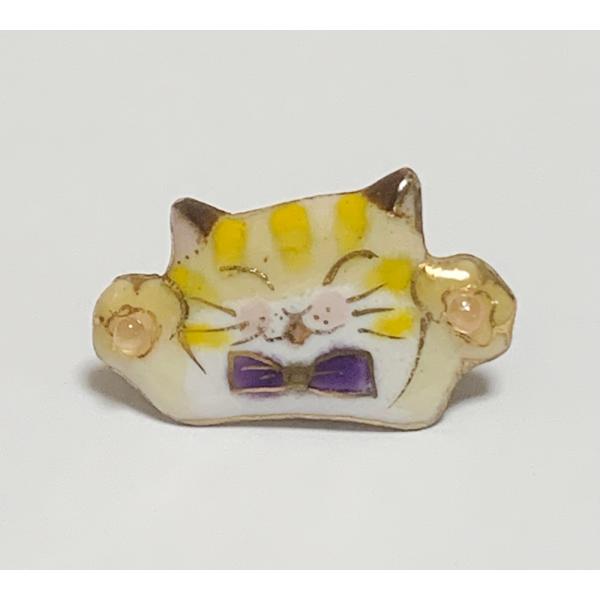 ＜サイズ＞（約）幅30mm×奥行き15mm×高さ17mm、重さ：約5g＜素材＞銅板・七宝釉薬・ガラス粒子・金液日本製伝統工芸風の七宝焼とは、ひと味ちがう、モダンであたたかみのあるデザインの、アンクル・ゼットの七宝焼のピンブローチです。七宝焼...