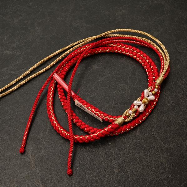 【素　材】正絹【色・柄】緋色