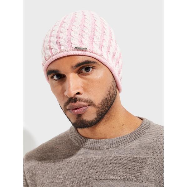高級繊維であるアルパカの中でも初めて収穫された毛（繊維が細い）である「ベビーアルパカ」を100％使用して作られたニット帽です。軽量で暖かく滑らかな肌触り、保温性も抜群です。細かなケーブル編みはカジュアルながらも上品。耳触りよくフィットするた...
