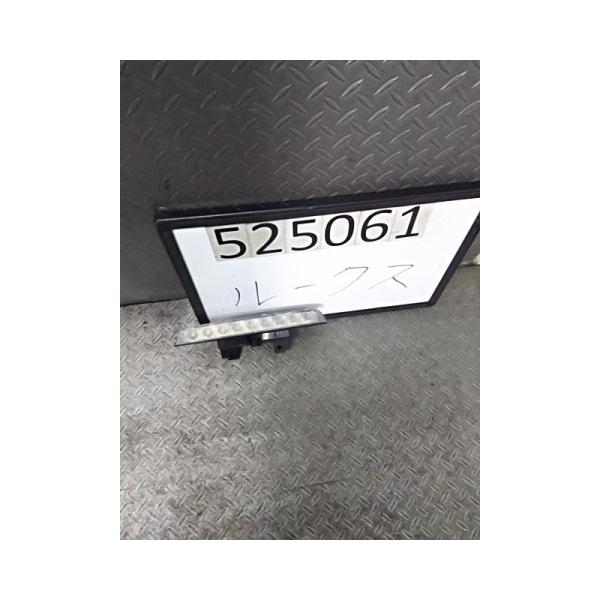 **** 商品説明を必ずご確認ください ****部品管理番号：000052506115830メーカー純正品番：26590-4A00L部品名：ハイマウントストップランプ部品メーカー品番：35810-82K2部品区分：リサイクル品車名：ルークス...