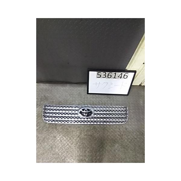 **** 商品説明を必ずご確認ください ****部品管理番号：000053614610400メーカー純正品番：53112-52070部品名：ラジエータグリル部品区分：リサイクル品車名：サクシード車両タイプ名：ボンネットバン通称型式：NCP5...