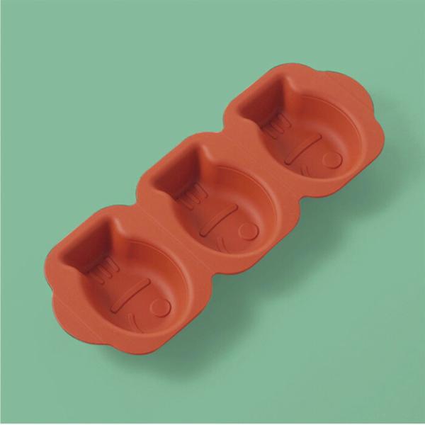 スチームコンベクションオーブン、冷凍庫にも使用できます(−30℃〜200℃)。全品、ホテルパンサイズに準拠した寸法です。塩素系漂白剤を使用した消毒が可能です。■商品名：副菜用シリコン魚型■サイズ：285×105×高さ28mm■満水容量：70...