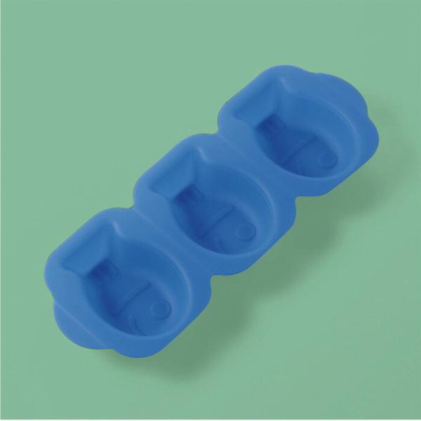 スチームコンベクションオーブン、冷凍庫にも使用できます(−30℃〜200℃)。全品、ホテルパンサイズに準拠した寸法です。塩素系漂白剤を使用した消毒が可能です。■商品名：副菜用シリコン魚型■サイズ：285×105×高さ28mm■満水容量：70...