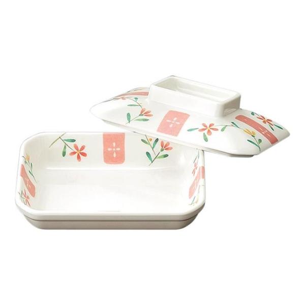 ピンクの帯柄に、可愛らしい小花をあしらった、どなたにも親しみやすいデザイン。省スペース性能が進化。電子レンジはご使用いただけません。■商品名：隅切深角皿 小 身■サイズ：130×96×高さ31mm■満水容量：220cc■材質：メラミン■耐熱...