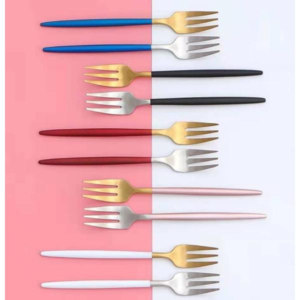 【新品 ケーキフォークorコーヒースプーン1本セット】◆以下の組み合わせから選べますAパータン：ケーキフォーク1本Bパータン：コーヒースプーン1本【材質】　高級ステンレス304 （錆びない素材）約13cm北欧 クチポール風　マリメッコ 無印...