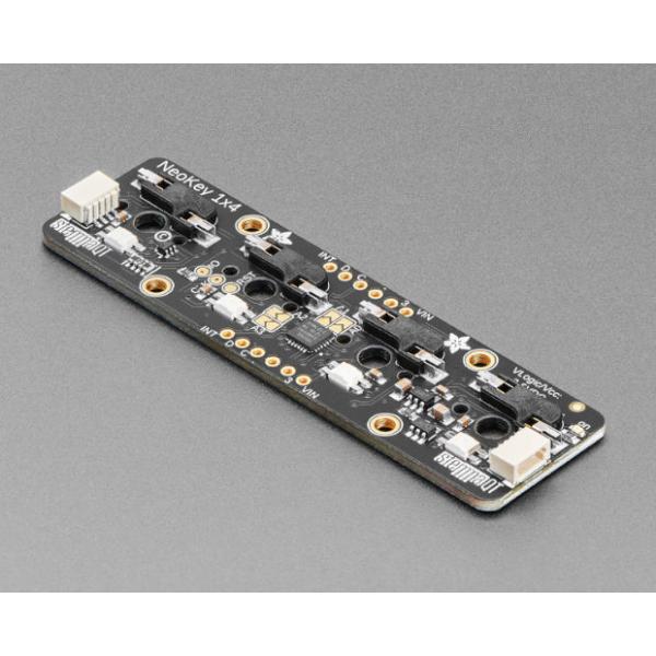 NeoKey 1x4は、メカニカルキースイッチとイルミネーション用NeoPixel LEDを組み合わせた「NeoKeyソケット」を4キー分まとめたI2C接続のモジュール基板です。単体のNeoKeyソケット基板とは異なり、I2Cでの制御となり...
