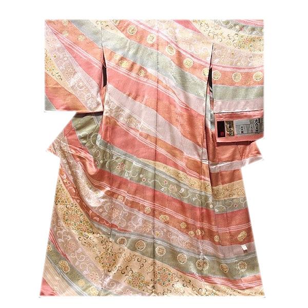 ・新品　未仕立て　正絹・地色…【虹色・灰桜など】・八掛け付き・サイズ…仮絵羽身丈(肩より)１７８ｃｍ(身長１６８ｃｍ・裄７１ｃｍのお方までお仕立て可能)・伝統巧匠:遠田信治による桶づめ染める部分の布を桶の外へ出し詰める。縁に出た布に約500...