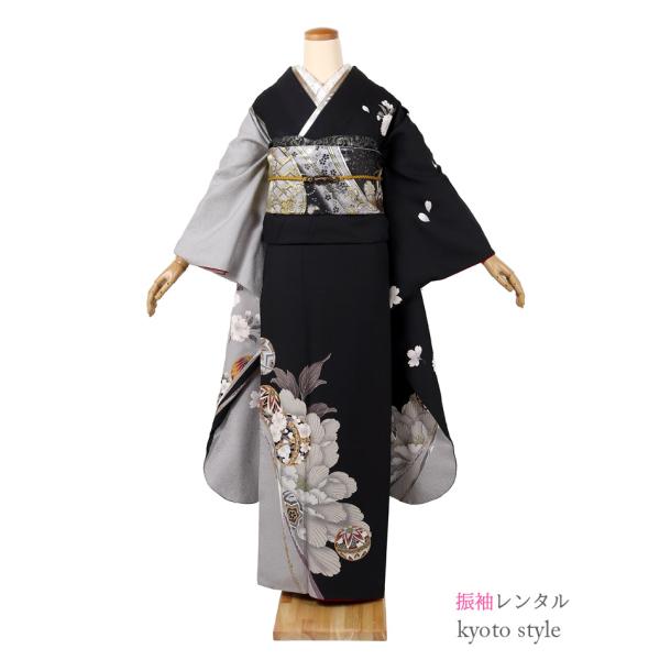 【レンタル振袖18点セット】必要なものが全て揃った豪華18点振袖セットです。届いてすぐに着用可能です。通常は3泊4日のレンタルですが成人式期間中はご利用日の10日前に発送、利用日から10日以内の返却で大丈夫なのであわてることなくゆっくりレン...
