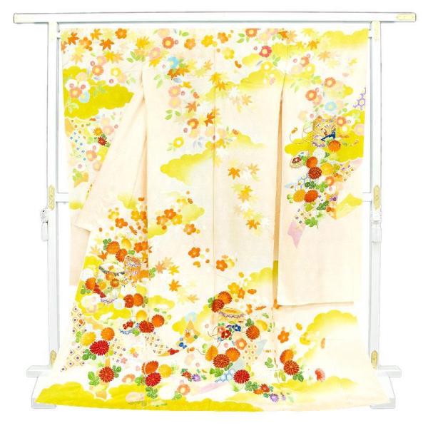 ■匠の卓越した手仕事の京友禅手描き染で制作された優雅な特撰本加工振袖です。■優美吉祥四季花貝桶文を華やかな色彩を用い本金加工や手刺繍で豪華に表現しています。■振布付きで細部にまでこだわりの物づくりの逸品が晴れの日の特別な着姿を応援します。■...