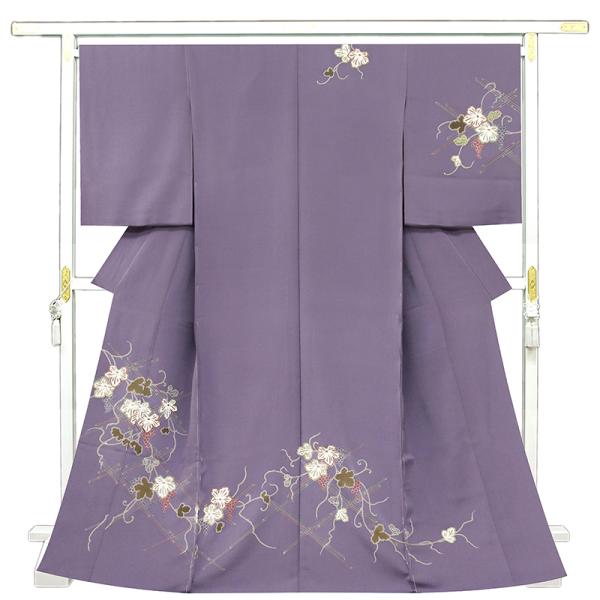 ■中濃地にこだわった夏の前後のきものとして制作した礼装訪問着です。■京友禅伝統工芸の特撰手描き多色染、手刺繍入りで着姿とデザイン重視の最高の物作りです。■大切な式典やパーティー着としても格調の高い装いを披露します。○地色　【こちらの地色はう...