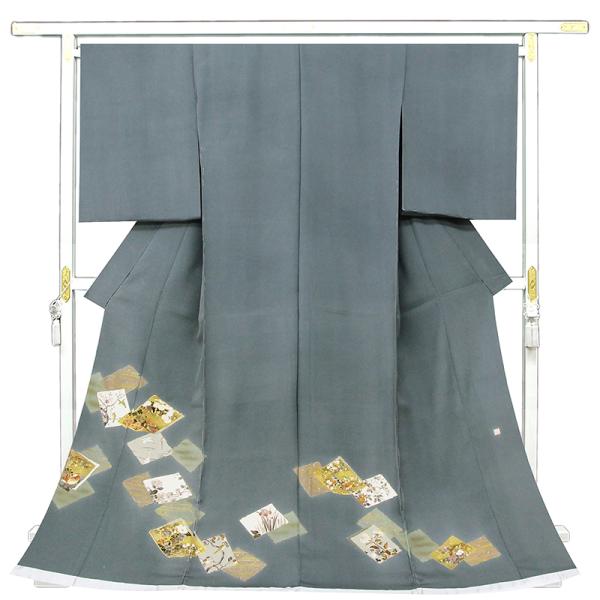 ■王朝色紙の格調あるデザインで季節を問わず着用できるよう表現された慶長四季花鳥色紙文の色留袖です。■京友禅伝統工芸士手描き染で本金彩や焼箔加工や手刺繍を用い丁寧に製作されています。■華やかな式典での着姿を応援する逸品をお楽しみ下さい。○地色...