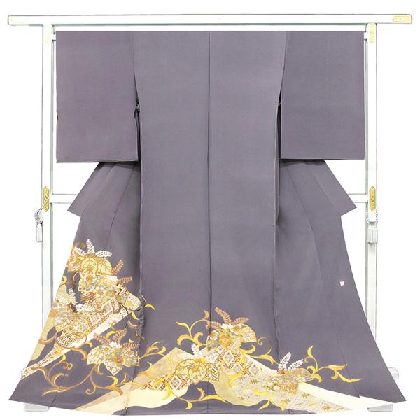 ■京友禅伝統工芸士手描き染で本金加工を用い丁寧に制作された色留袖です。■手刺繍で祝正倉院吉祥華文を豪華に表現した特撰品です。■一格上のモノ作りの逸品が華やかなお席での特別な着姿を応援します。○地色　【こちらの地色は古典の灰藤色系です。】○絹...