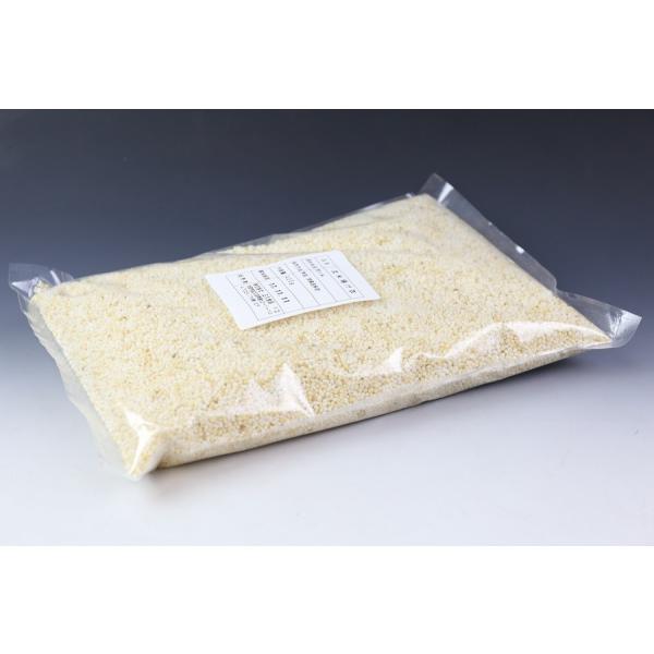 旬の味をひきたてる昔ながらの香辛料です■名　称　　揚げ衣用玄米■用　途　　揚げ物・蒸し物 ■原材料　　煎り米 ■内容量　　400g ■賞味期限　製造後1年間 ■保存方法　常温（禁高温多湿） ■販売者　　株式会社三久食品YD　　　　　　大阪市...