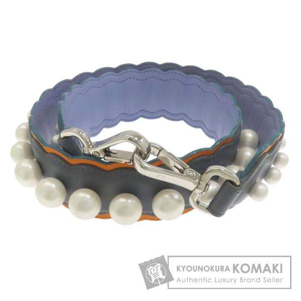 ■商品情報商品番号：076127059（cacgabbj）ブランド：FENDI / フェンディアイテム：ショルダーストラップ素材：カーフサイズ： ショルダー約89cmカラー：グレーxオレンジxブルー/グレー系■スペック付属品：なし■状態程度...