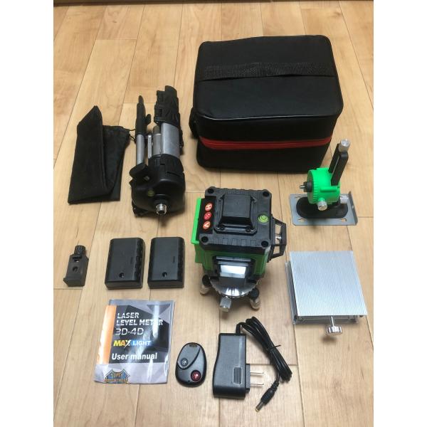 新品です    レーザ墨出し器用三脚(Amazonで2980円）と多機能磁気ピボットベース(市販価額3580円）など付いてます。三脚のサイズは　250ｍｍー390ｍｍです。初期不良等での返品保証付き、ご安心購入してください。よろしくお願い致...