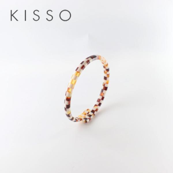 サイズ：内径：60mm、厚み：4mm　幅：5mm 素材・材質：セルロースアセテート（綿花由来樹脂 イタリア産） 重量：約 5 g パッケージサイズ：横85×縦105×厚み13mm 生産国：日本※手作り商品の為、商品によって柄の出方・サイズが...