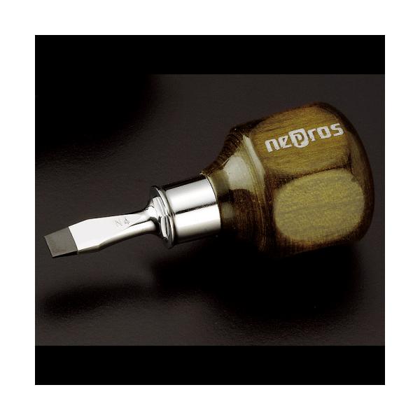 【メーカー】●京都機械工具(株)【特長】●先端はマグネット付きです。●グリップは握りやすい六角断面形状です。●クロスは赤系色、マイナスは緑系色に仕上げていますので、判別が容易にでき、作業性が向上します。【用途】●ネプロス・汎用工具【仕様】●...