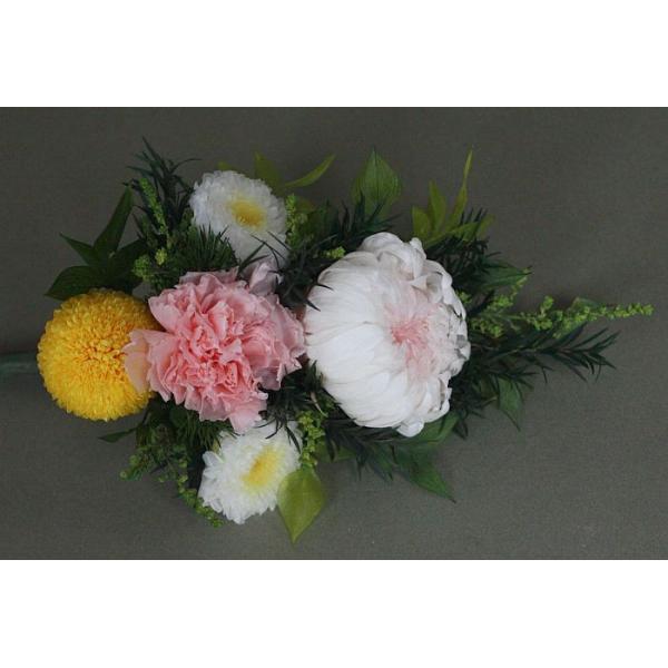★プリザーブドフラワー仏花(花器はついていません）★輪菊・ピンポンマム・小菊 他グリーンすべてプリザーブド使用です★サイズは約ですが高さ20cm・横１3cmになります（お花の部分（グリーンもいれた）のサイズです）★贈る方へのご住所に直接発送...