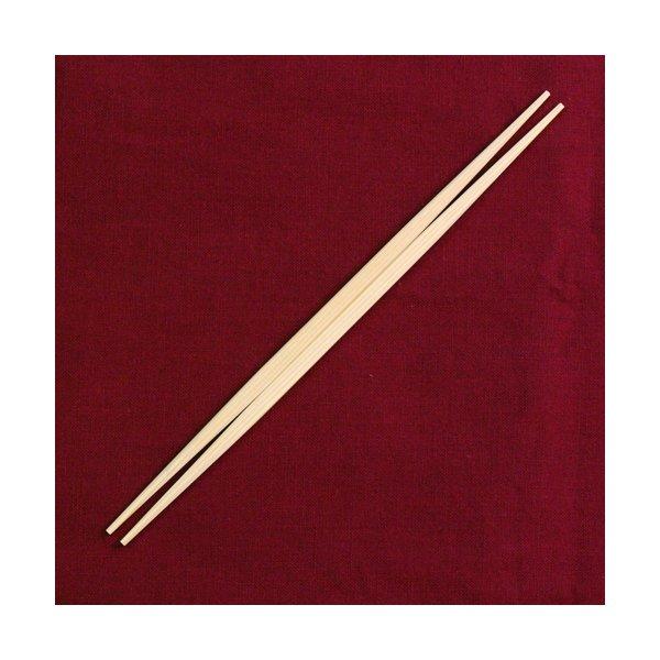 材質：杉　寸法：26cm　入数：100膳入り　製造：日本製杉の気品ある光沢とまっすぐで細かい木目が美しい国産の最高級割箸です。白帯がかかっていないものです。両端が細く、中央が太く平らになっている「らんちゅう箸」は千利休が考案したもので、客を...