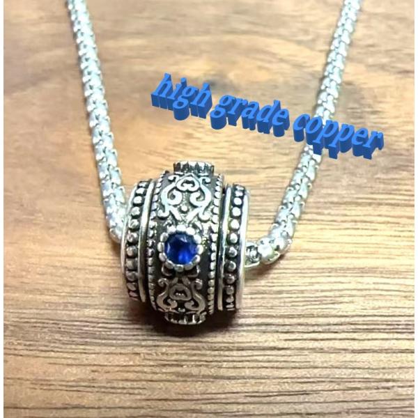 10代 20代 30代 40代 50代 年齢問わないメンズ ネックレス ぺンダント サファイア 色 が アクセント でとてもカッコいい【素材】 copper (銅）【カラー】 シルバー【サイズ】トップ約10mm　チェーンの全長約60cm（輪...