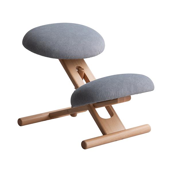 『SOLA（ソラ）』は、座るだけで自然と背筋が伸び集中しやすい「プロポーションチェア(R)」の上位モデルとして、空のような軽さと静けさを目指して生まれました。「空に向かって、すっと背筋が伸びる」というイメージでやわらかいクッションに体を預け...