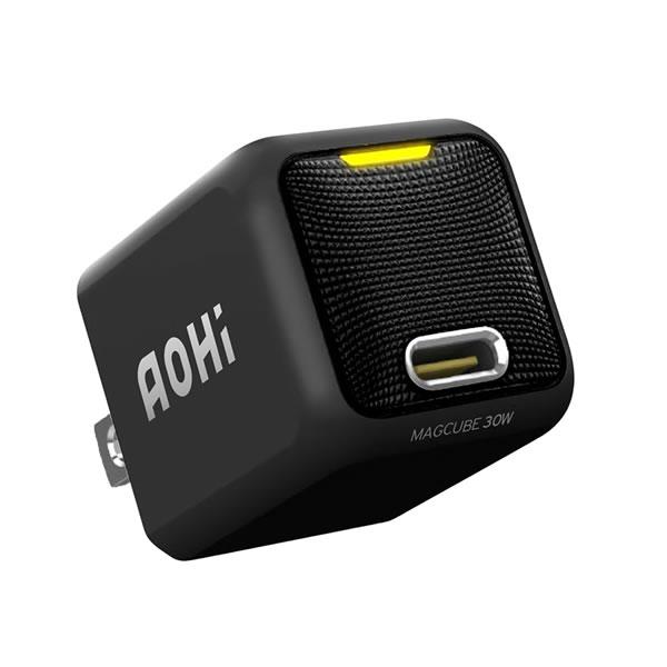 スマートフォンやタブレットなど、USB-Cが接続できる端末を急速充電することができます。最大30Wまで出力可能。※仕様は予告なく変更される場合があります。※一部、別カラーの画像を使用しております。■スペックカラー：ブラック重量：約42gサイ...