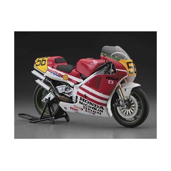 青春バイク漫画「バリバリ伝説」より、主人公「巨摩 郡」のNSR500（89年型）をキット化！ボックスアートの特製ステッカーが付属する限定キットです。カウルパーツカラーはホワイト。※デカールはオフセット印刷になります。■デカール（マーキング）...