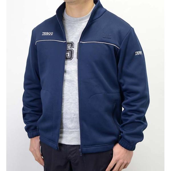 イギリスメーカー、テスコのスタッフジャケットテスコはイギリスに本拠を置き世界５大流通大手金融、電気、ガソリンスタンド、スーパーなど幅広く手掛けるマルチ企業このジャケットはお店などで着用するもの体にフィットした作り少し厚手の生地です-----...