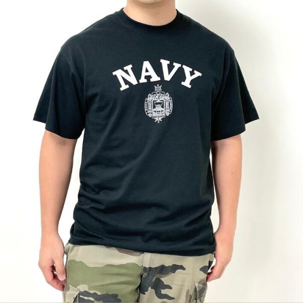 アメリカ海軍兵学校 U.S.N.A. ブラック SOFFE ミリタリーTシャツ 新品今話題のロゴプリントこのUSNAが大流行U.S.N.Aのロゴがプリントされた U.S.NAVY Tシャツメリーランド州アナポリスにある海軍兵学校をUSNA(...