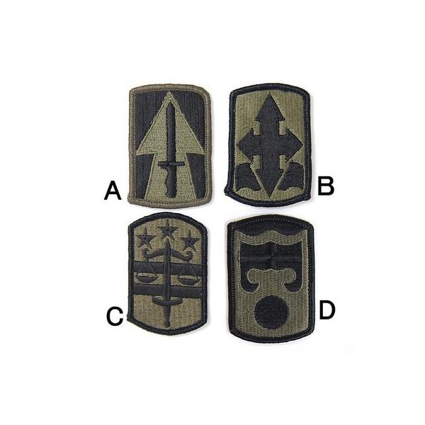 今の部隊から昔の部隊まで揃っています肩に付ける部隊を示すものです通常左肩に付きますＯＤワッペンはグリーン色のシャツやジャケットに付きます縫いつけかボンド付けになります大きさＡ．横５ｃｍ、第７６砲兵旅団Ｂ．横５ｃｍ、第２９歩兵旅団Ｃ．横５ｃｍ...