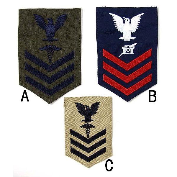 正真正銘　アメリカ海軍本物ワッペンＡ．ビンテージ階級章になります　　ブラウン系のジャケットに合わせて左腕に　　付けますＢ．ネービー系のジャケットに合わせて左腕に　　付けます（中がカメラ）Ｃ．ビンテージ階級章になります　　カーキ系のシャツやジ...