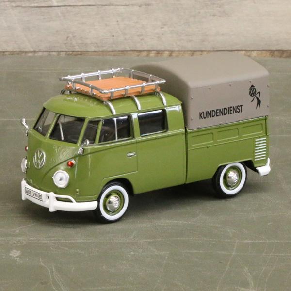 フォルクスワーゲンのミニカー  ピックアップトラック です。コレクターズモデルのトラックで精巧な作りになっています。【商品情報】・カラー：グリーン・サイズ（約）：全長17.5×横幅7×高さ8(cm)・スケール：1/24・Motormax社製